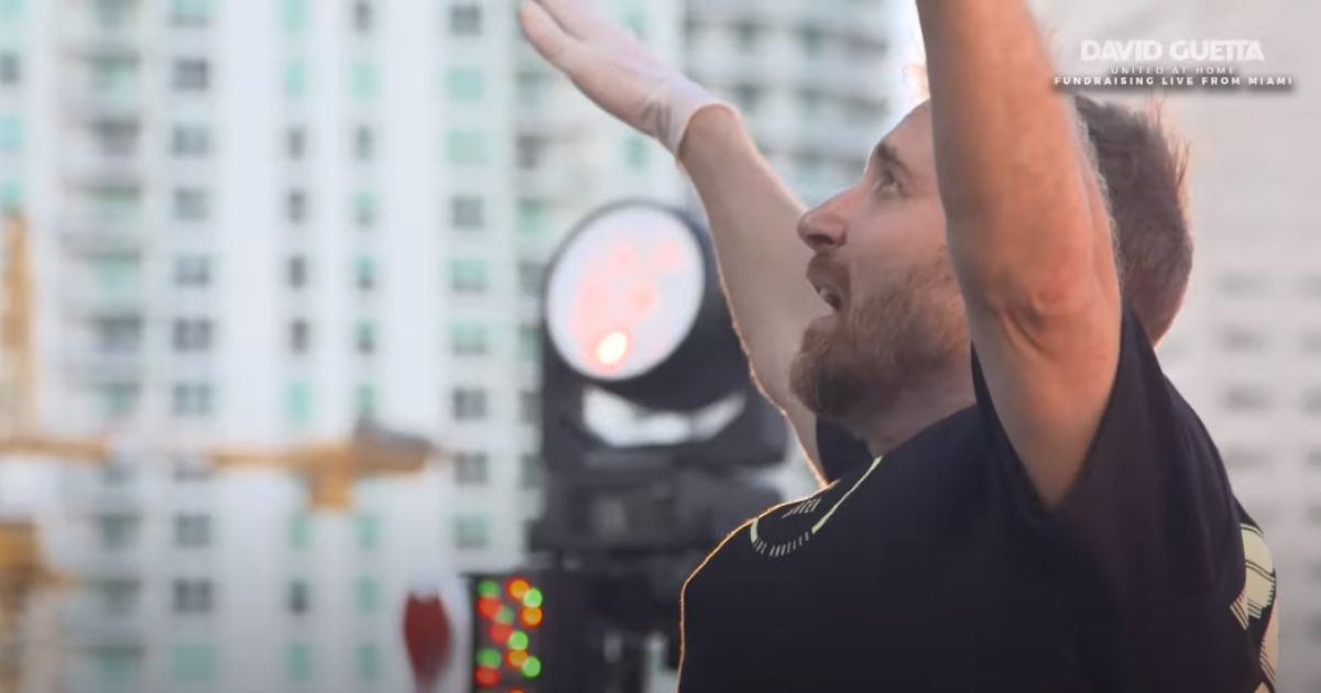 David Guetta récolte 600.000 euros avec son set confiné