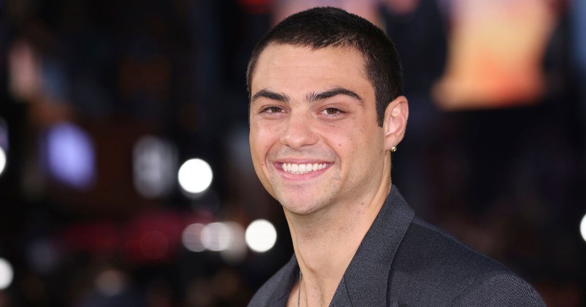 « A tous les garçons » : le beau gosse de la saga de retour sur Netflix