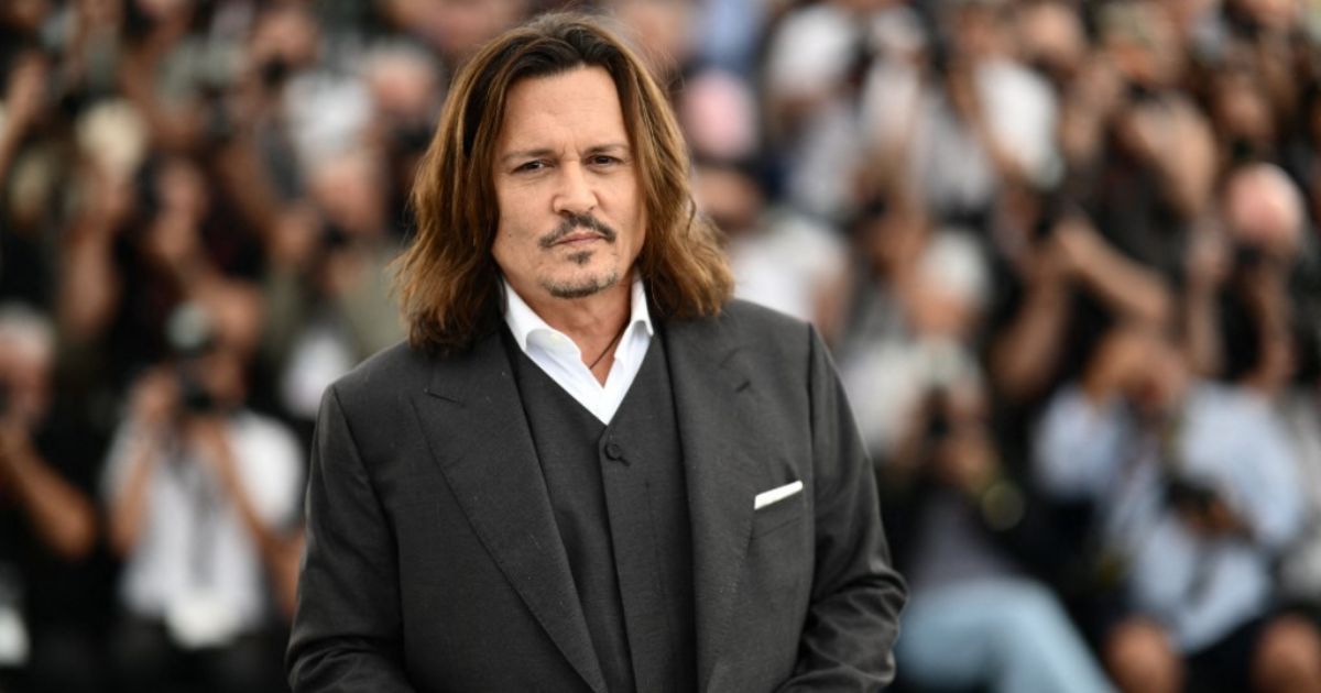 Festival de Cannes : standing ovation pour Johnny Depp, très ému