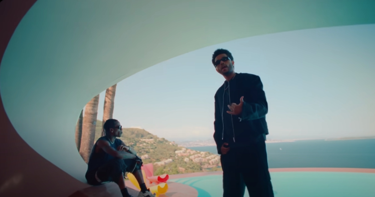 The Weeknd sort un nouveau clip avec Bad Bunny et Travis Scott
