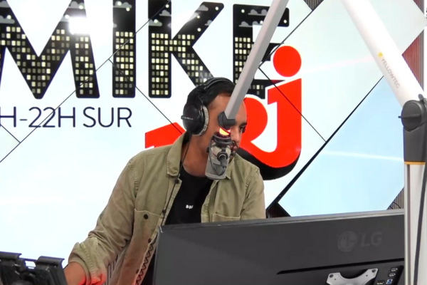 Mike sur NRJ
