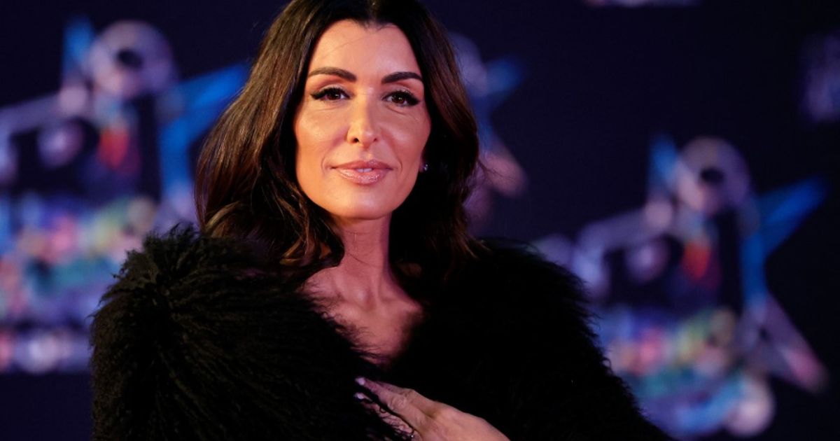 Jenifer offre une surprise à son public et dévoile 9 titres inédits