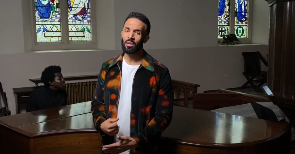 Le chanteur britannique Craig David est de retour avec un single