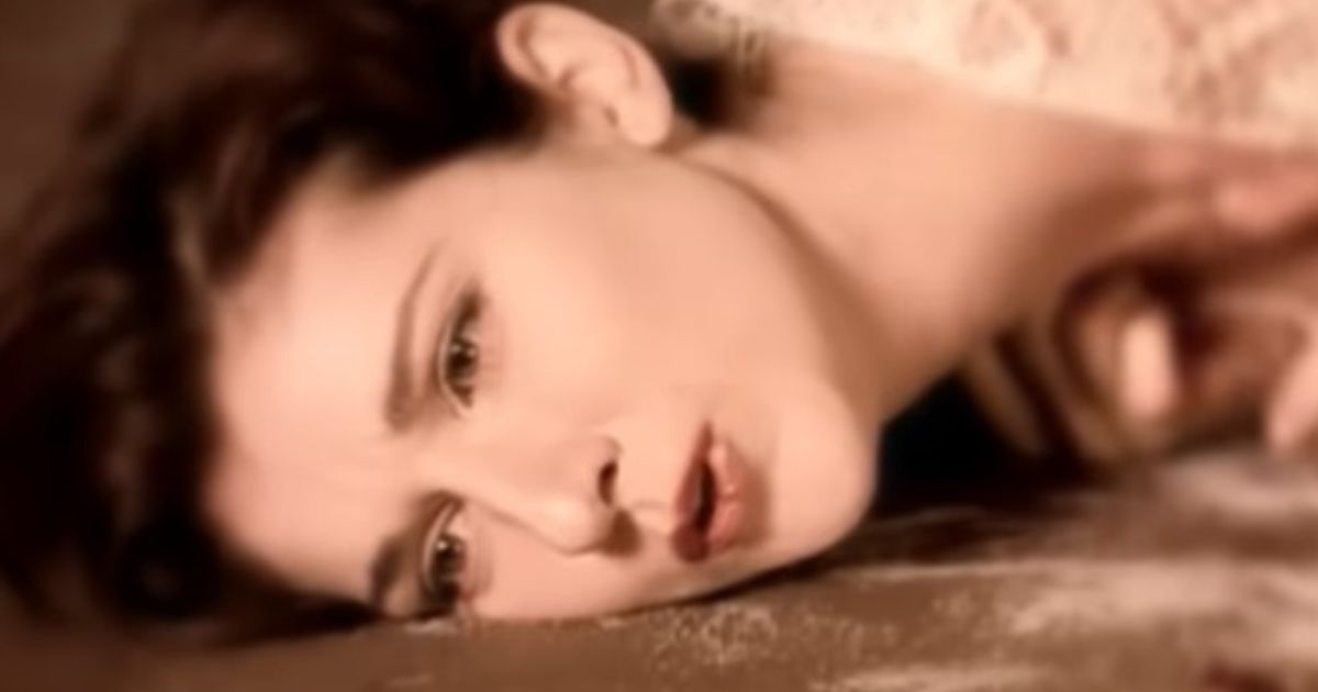 « Pour que tu m'aimes encore » a 30 ans : l'histoire derrière ce tube