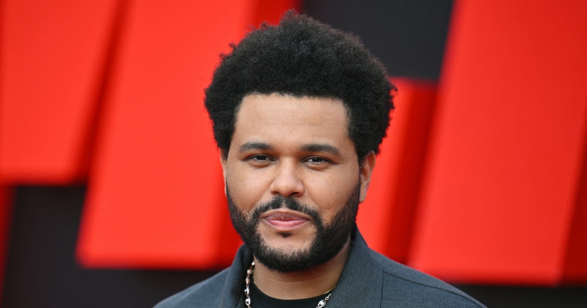 The Weeknd a créé la surprise à une remise de diplômes à New York