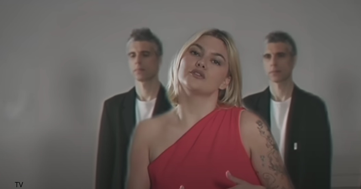 Louane dévoile une reprise des années 2000 en duo avec une autre star